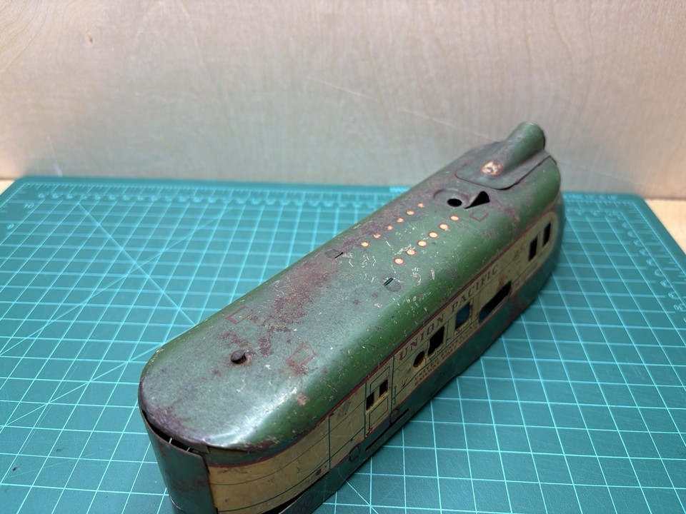 ANTIQUE MARX TRAINS PREWAR M10000 STREAMLINER GREEN & CREAM - Shell ...