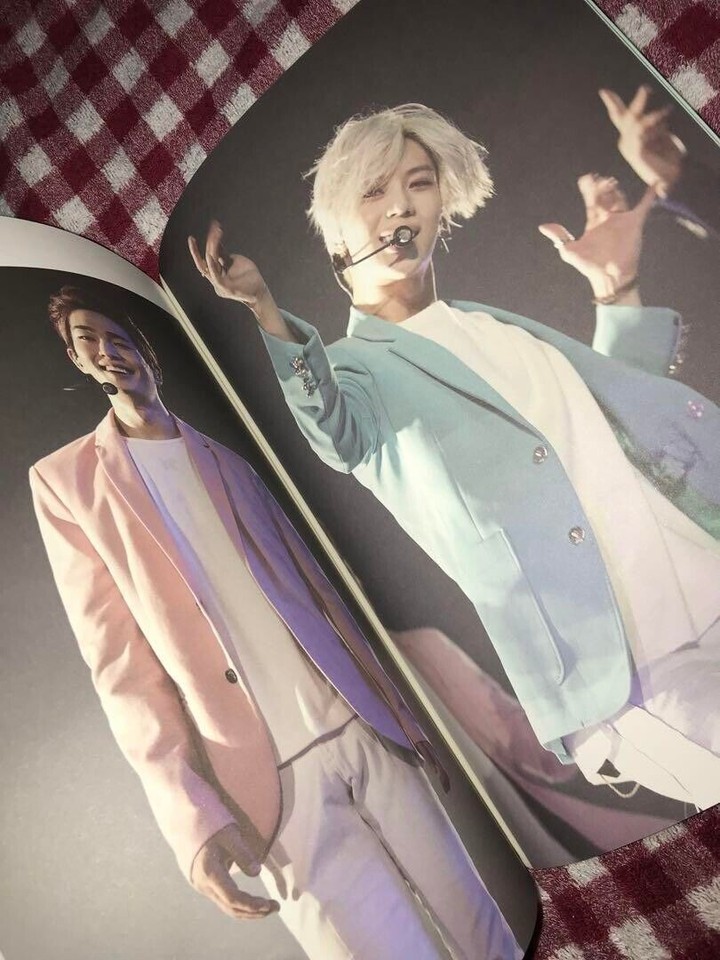 SHINee World IV in Seoul 2015 LIVE Concert Korea Press 2CD Photo Book ...