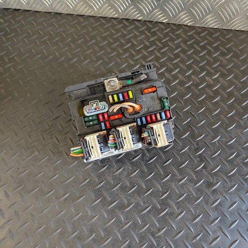 2013 CITROEN C3 FUSE BOX 9667199780 BSM-R09 | eBay