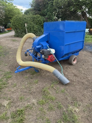 Terra Vac Colt Trailed Vacuum Poo Picker Cleaner Collector Towable ...