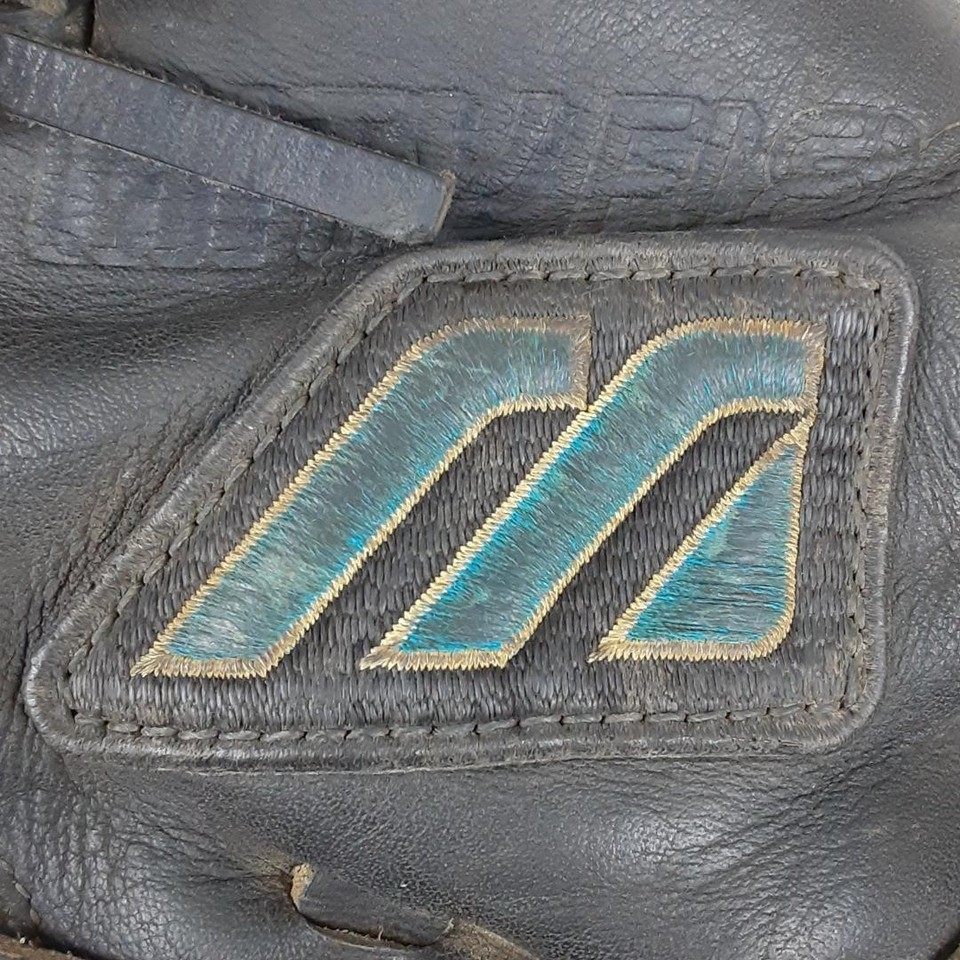 Mizuno Catcher's Mitt Black Left-Handed Softer-Rubber-Ball Used Good ...