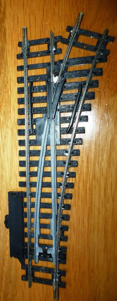Hornby Steel Track Left & Right Hand Points R612 & R613 | eBay UK
