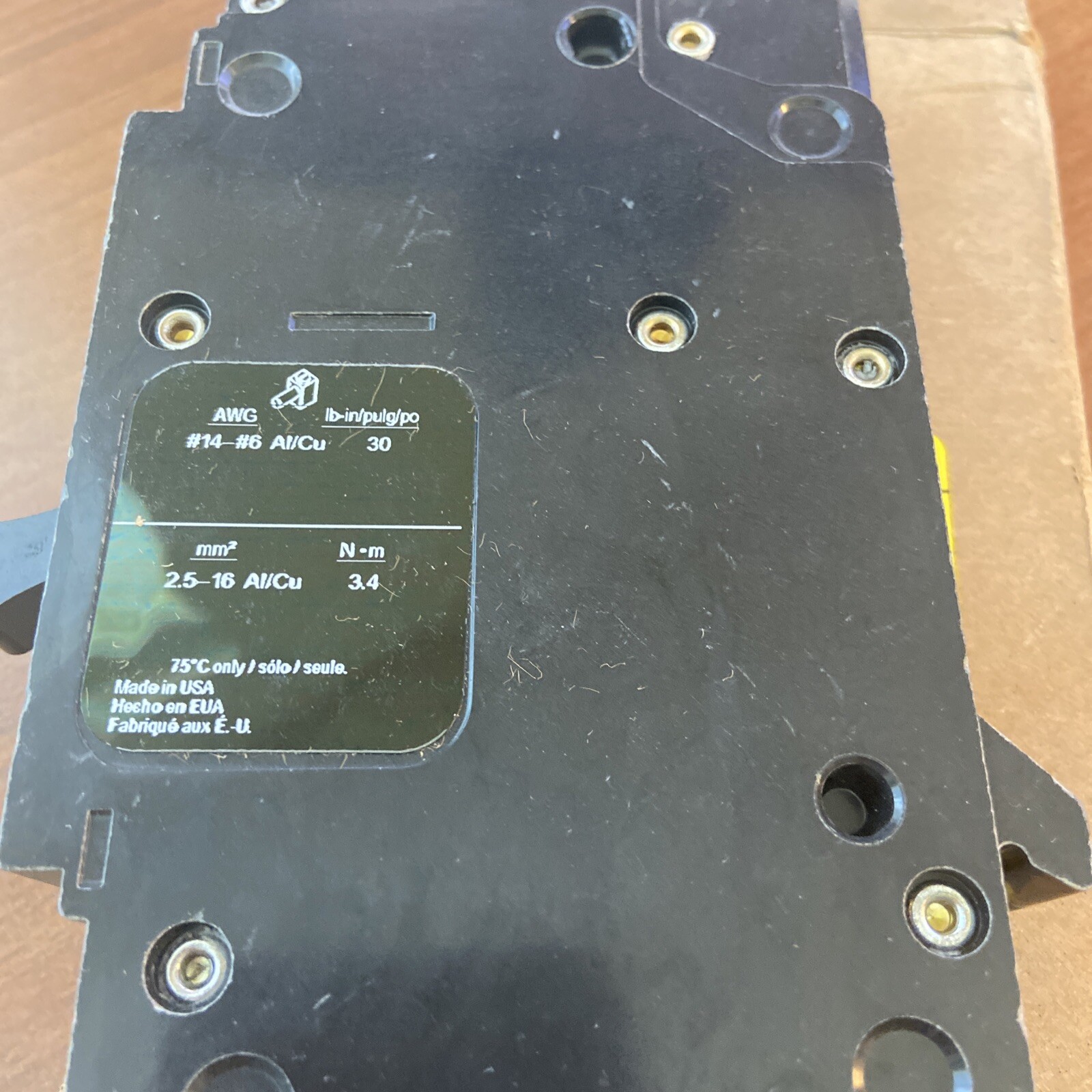 EDB14020 SQUARE-D CIRCUIT BREAKER, 20A, SINGLE PHASE, 18kA at 120/240V ...