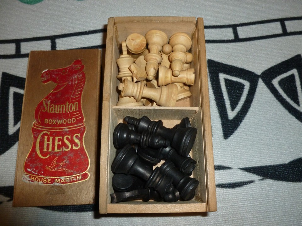 Staunton box wood House Martin chess set, original box COMPLETE SET ...