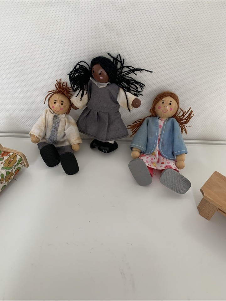 Wooden Posable Family People Doll Figures For Dolls House - Set Of 3 ...