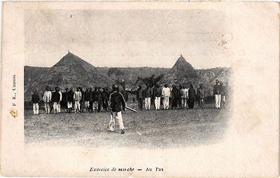 CPA MILITAIRE Exercice de marche-Au Pas (316037) | eBay