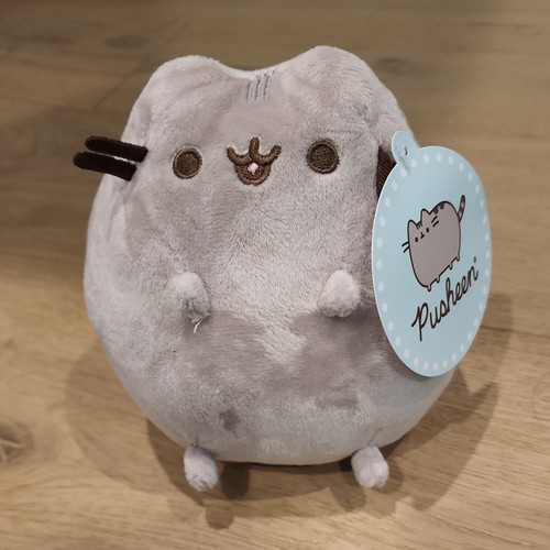 Brand New Licensed Pusheen The Cat Snackable Plush normal 16cm official ...