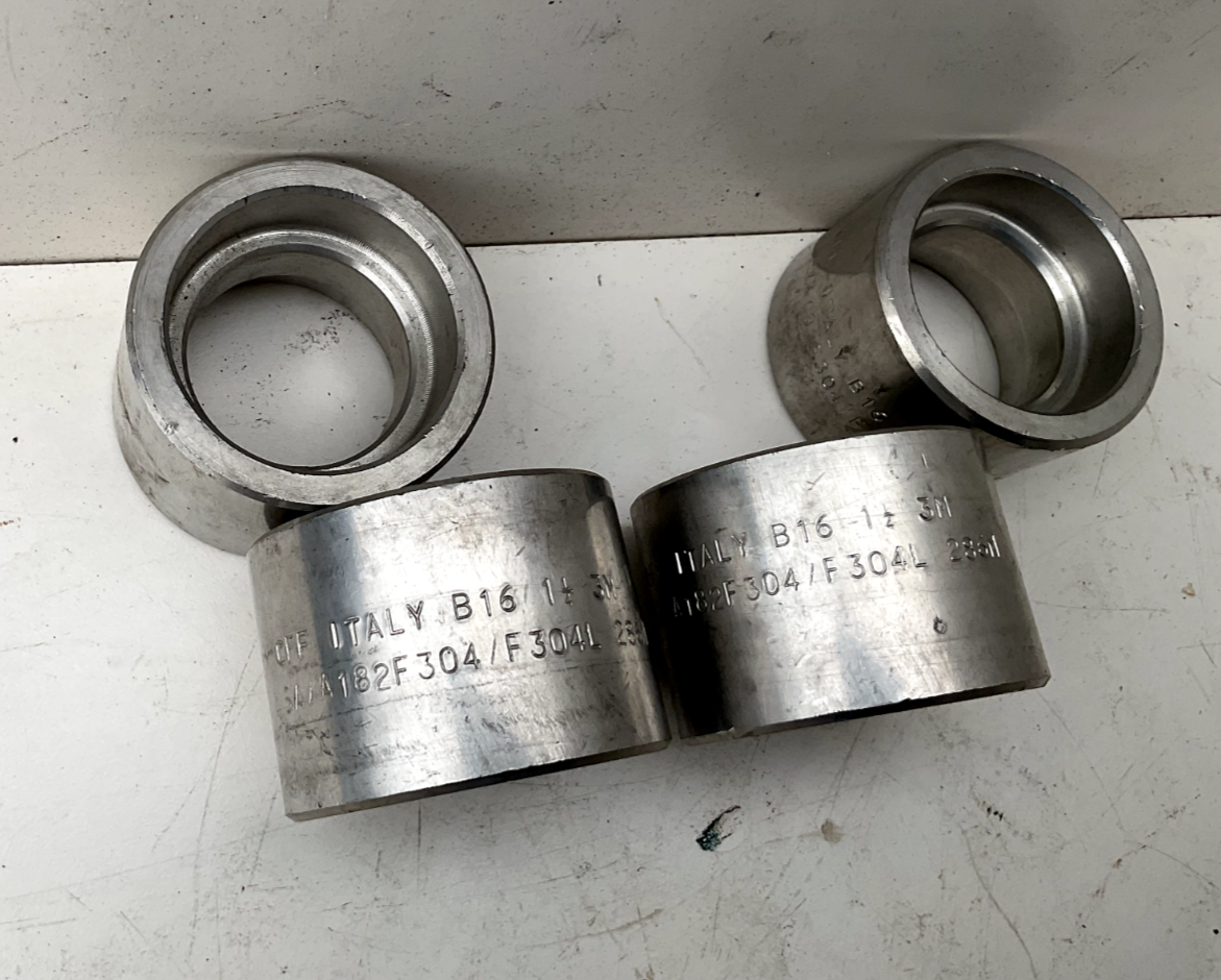 1 -¼ inch COUPLING F304 286M B16 SA/A182 CLASS 3000# 3M pipe fitting ...