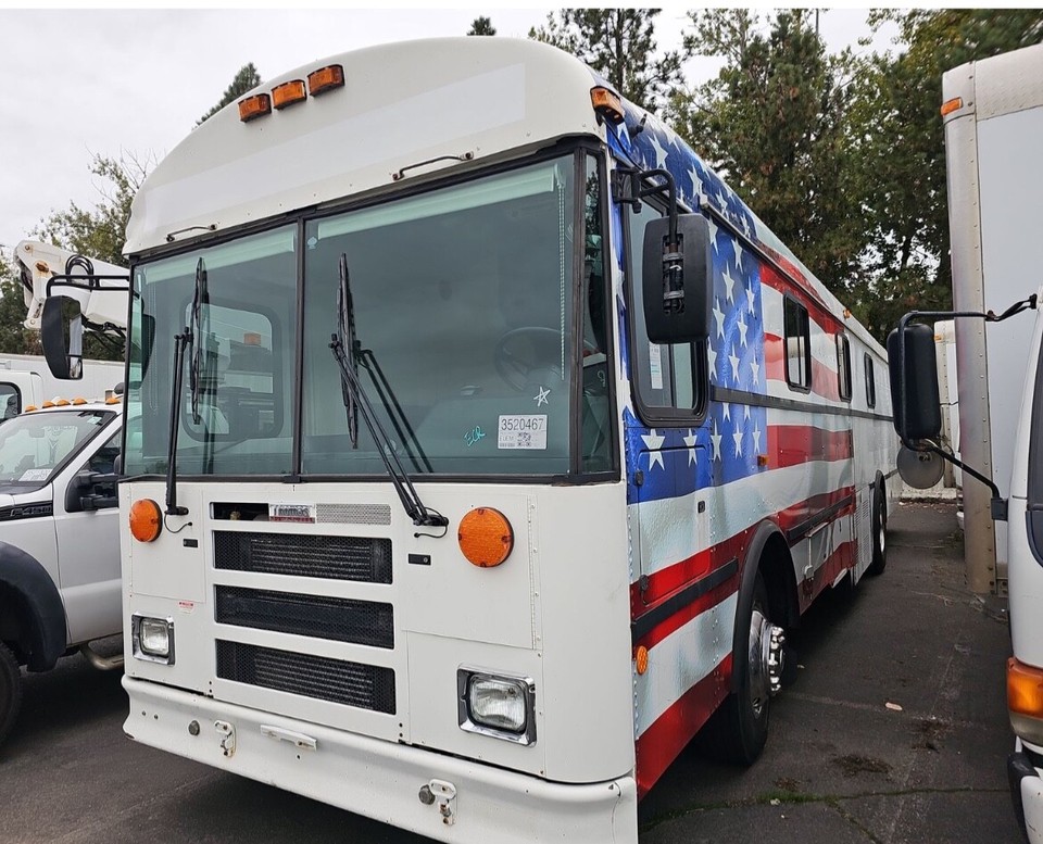 2010 Thomas School Bus Skoolie Rv blood drive medical bus Cummins ...