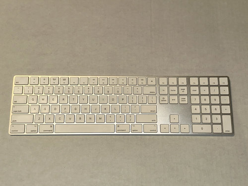 Apple A1843 Wireless Rechargeable Bluetooth Magic Keyboard With Numeric ...