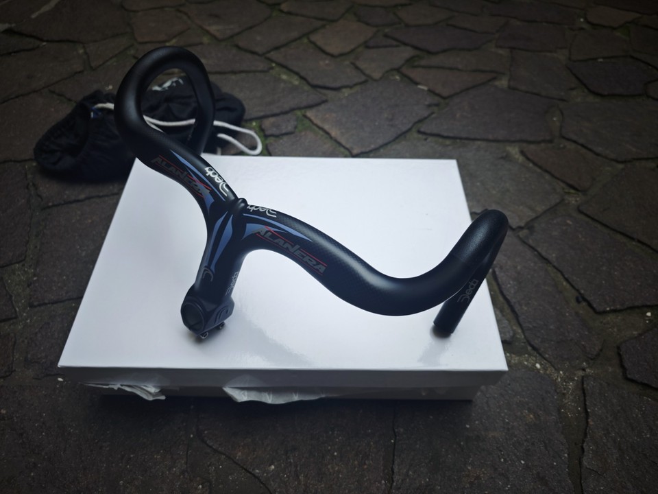 Deda Alanera Manubrio Fibra Di Carbonio Fondo Di Magazzino Bicicletta ...