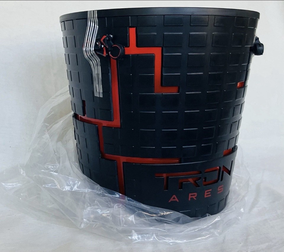 TRON: ARES Light Up Popcorn Bucket With Track And Movable Figure NEW | eBay