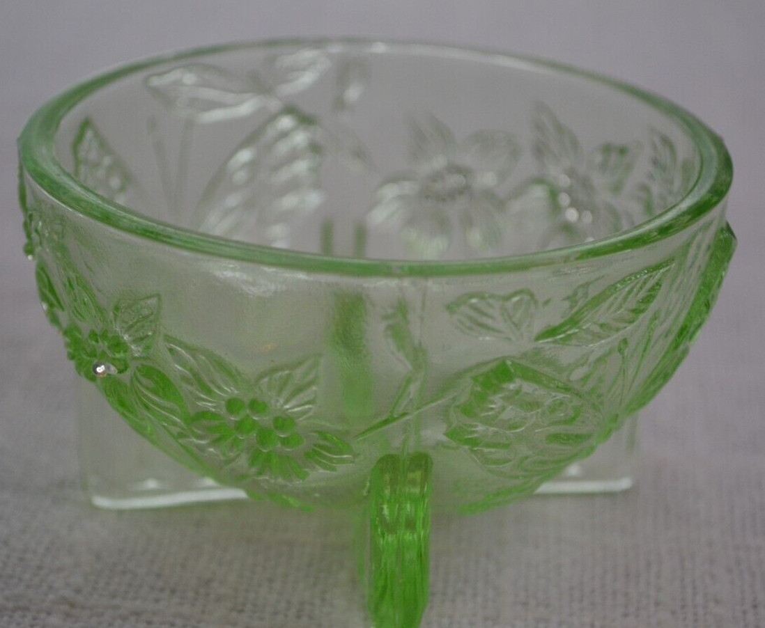 Vintage 1950's Sowerby Green Small Lidded Trinket Depression Glass ...