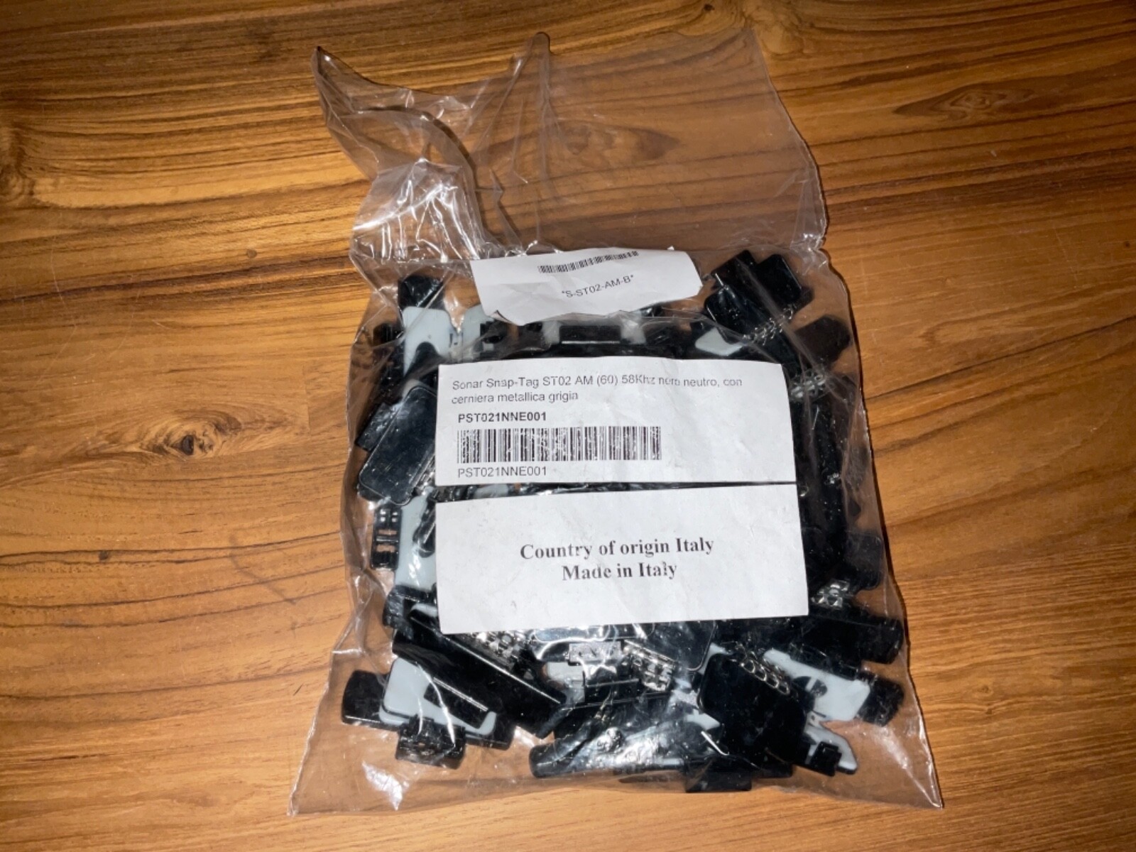 Tyco S-ST02-AM-B SONAR SNAP TAG BLACK ( 30 PC ) | eBay