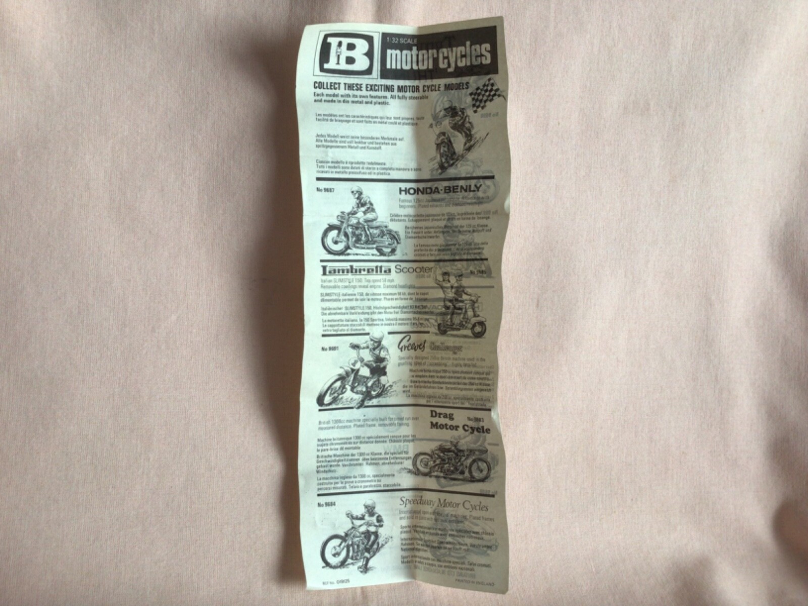 BRITAINS U.S.SHERIFF HARLEY DAVIDSON NUMBER 9692 WITH BOX & LEAFLET ...