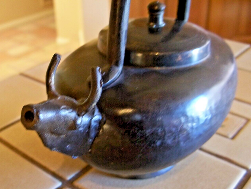 HAND FORGED HAMMERED METAL LONGHORN STEER PRIMITIVE footed TEA POT ...