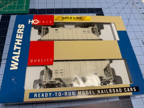 Walthers Gold Line HO Scale 2-pack 100 Ton Cement Hoppers | eBay