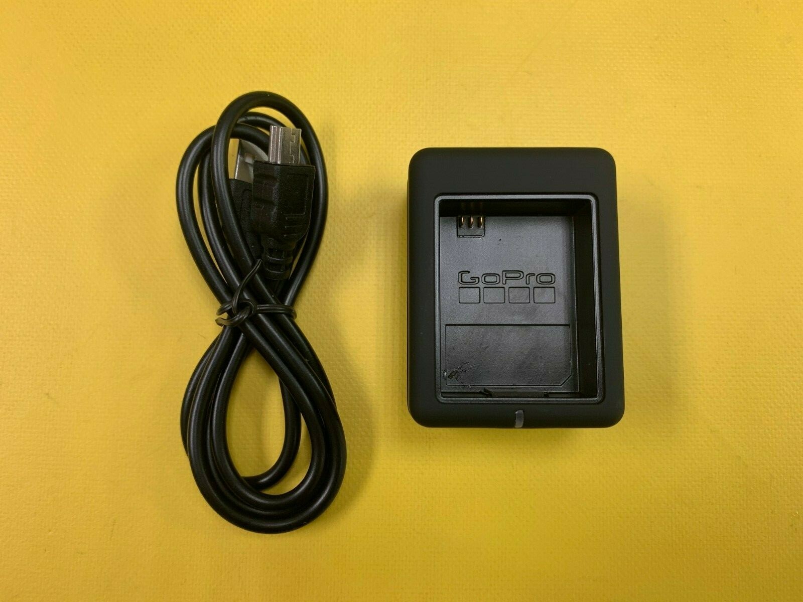Genuine OEM GoPro Dual Battery Charger for HERO3/HERO3 + With USB cable ...