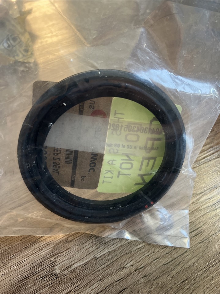 Manitowoc Grove Rod 3.625 DIA Deep Z Seal 7794000605 | eBay