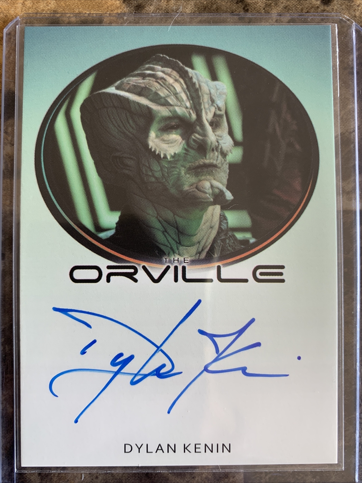 The Orville Season 1 FULL BLEED Auto Card Dylan Kenin "Krill Captain ...