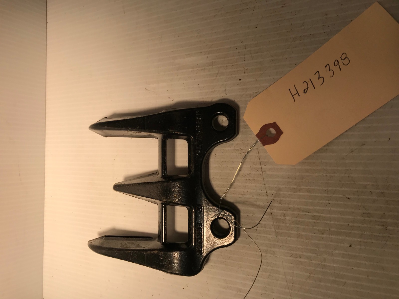 H213398 GENUINE John Deere KNIFE GUARD Replaces H205448 | eBay