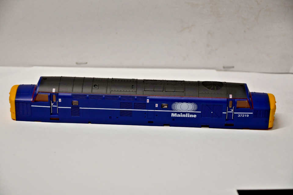Lima Class 37 Diesel Loco BODY ONLY 37219 Mainline Livery blue boxed ...