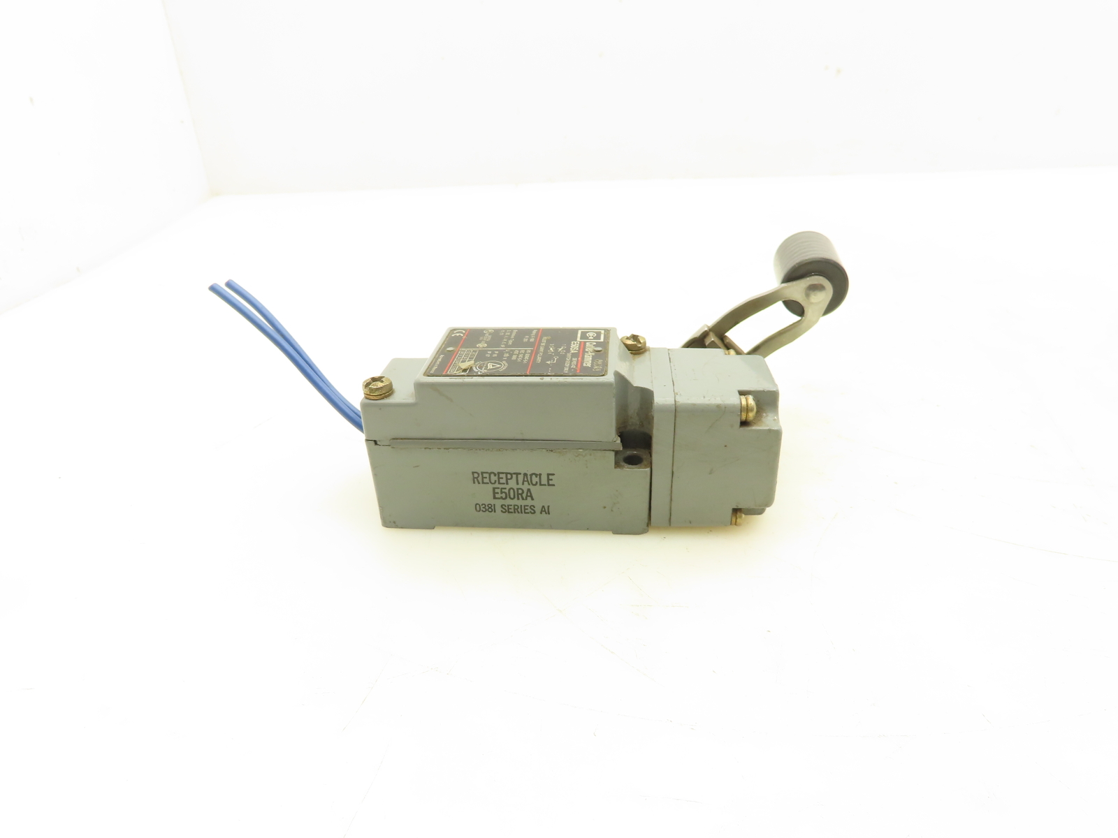 Cutler-Hammer Limit Switch E50sa With Operator Head E50dr1 for sale ...