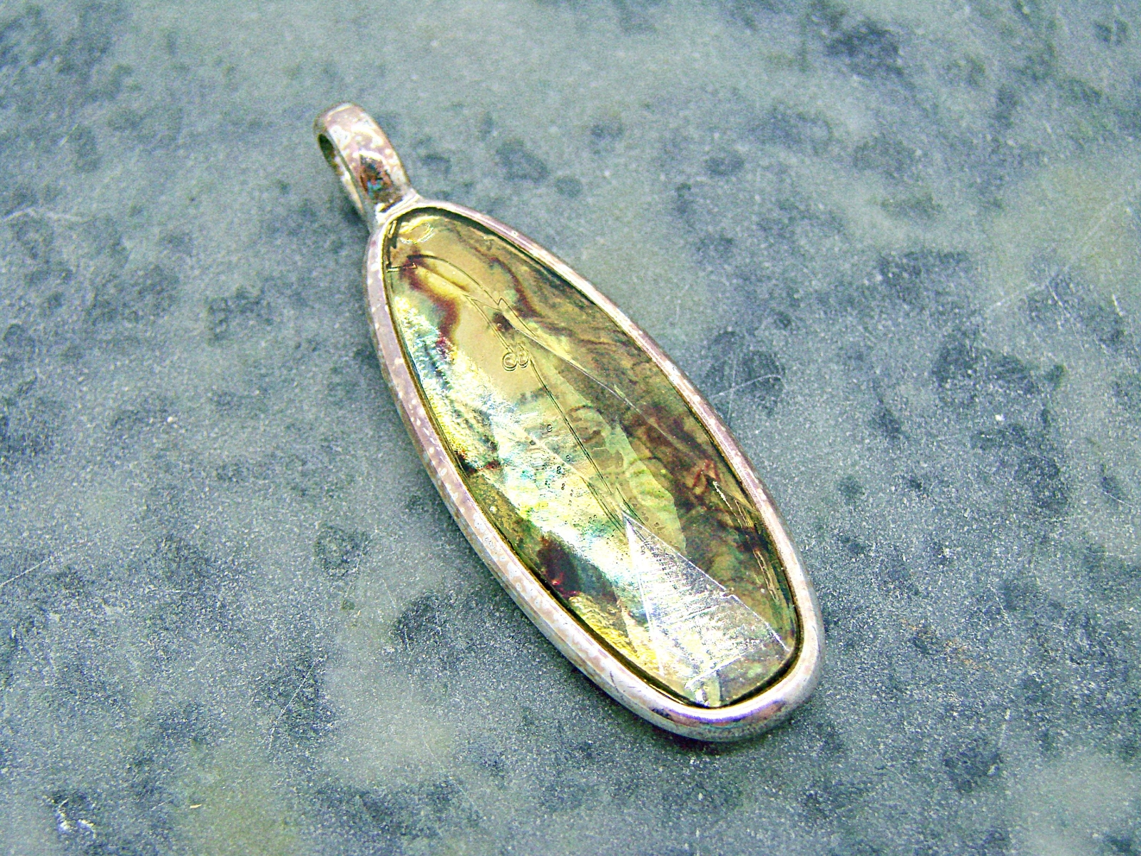 Vintage Prism Design Oval Stone Fashion Pendant Silve… - Gem