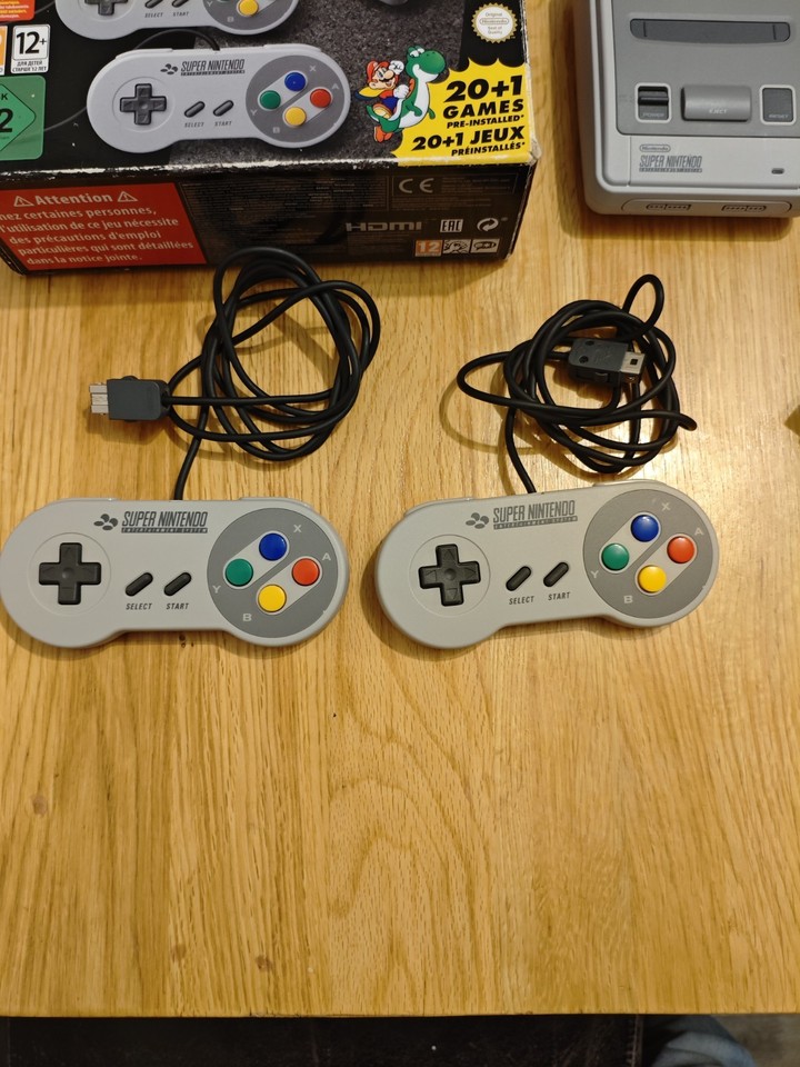 Super Nintendo SNES classic Mini Console Boxed Complete Excellent ...
