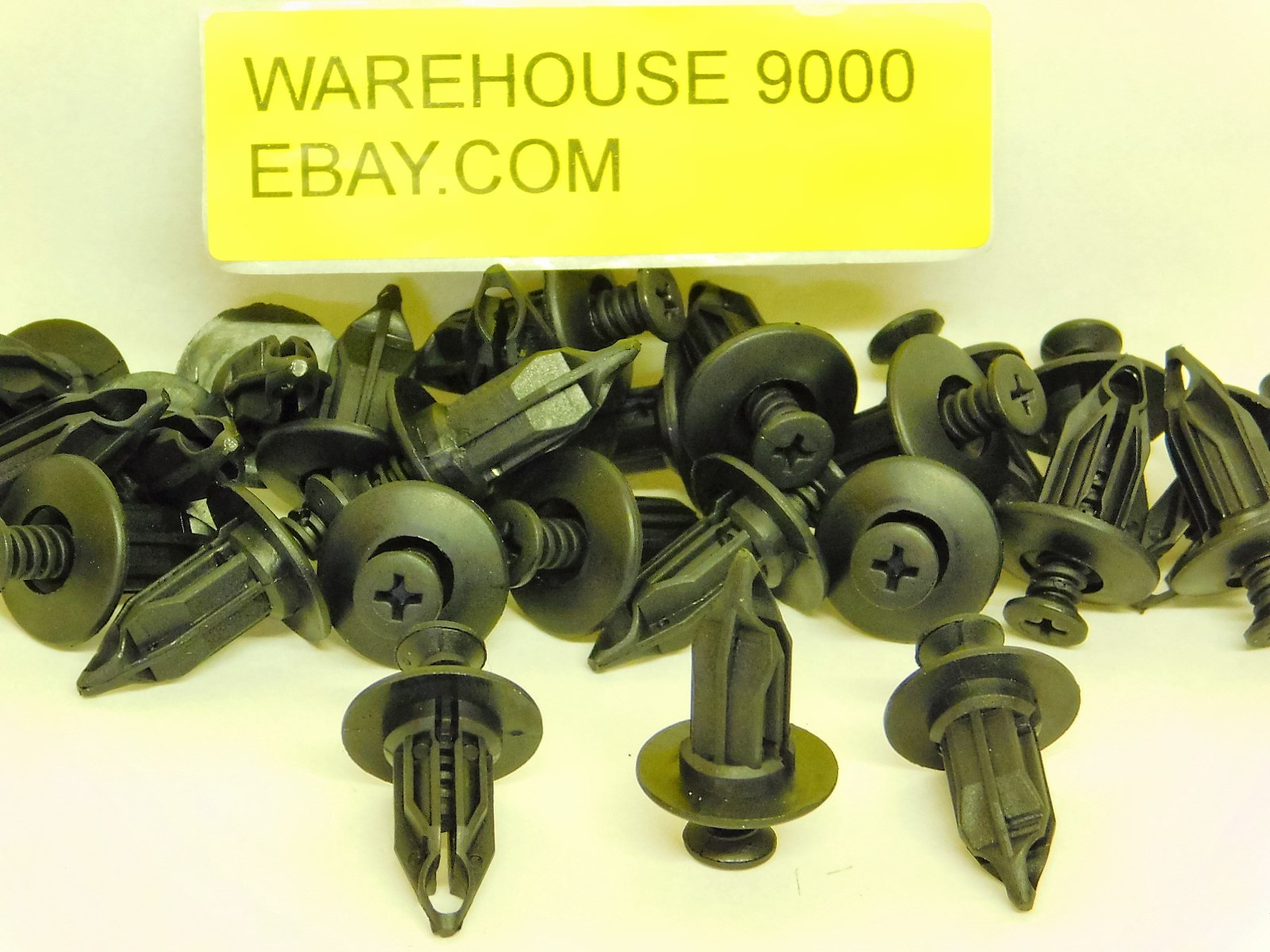 25 Rear Bumper Fascia Retainers Auveco 16835 GM: 10140480 Chrysler ...