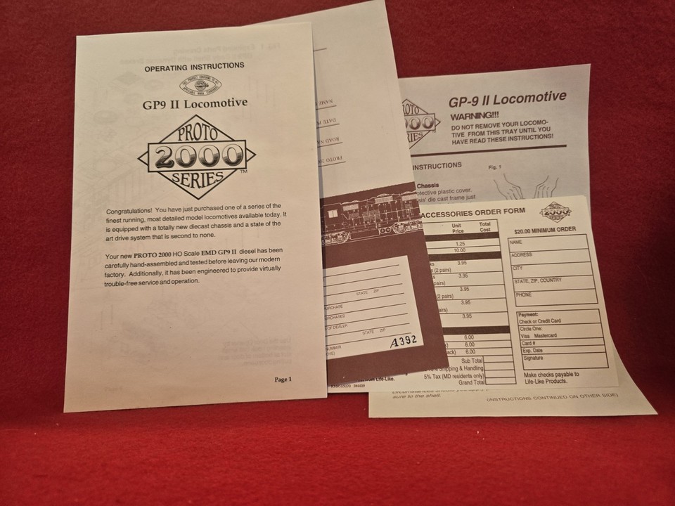 PROTO 2000 GP9 II EMD LOCOMOTIVE HO SCALE CHESAPEAKE & OHIO ELECTRO ...