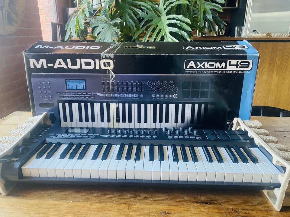 M-Audio Axiom 49 Key Advanced Semi-Weighted USB MIDI Controller. | eBay