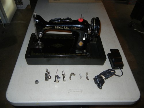 Singer Model 66 Sewing Machine + Accessories | eBay