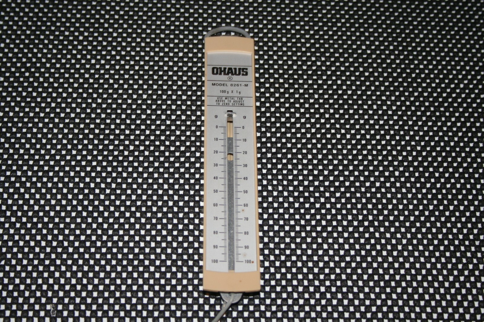 NEW OLD STOCK- OHAUS Spring Scale Model 8261-MO - Made in U.S.A.100 g X ...