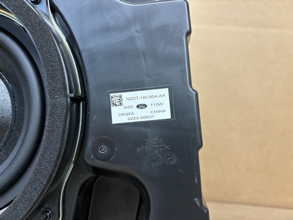2021-2023 Ford Bronco OEM Subwoofer Enclosure W/ Amp 6.5" Speaker ...