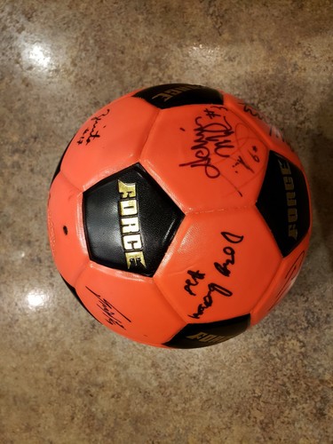 1987-88 Vintage CLEVELAND FORCE Team Autographed MISL Soccer Ball- 25 ...
