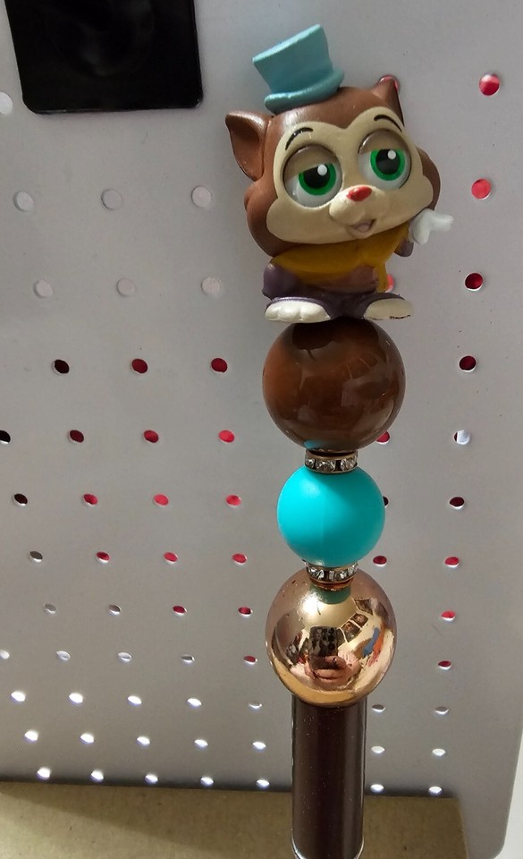 Gideon From Pinocchio Doorable Beaded Pen | eBay