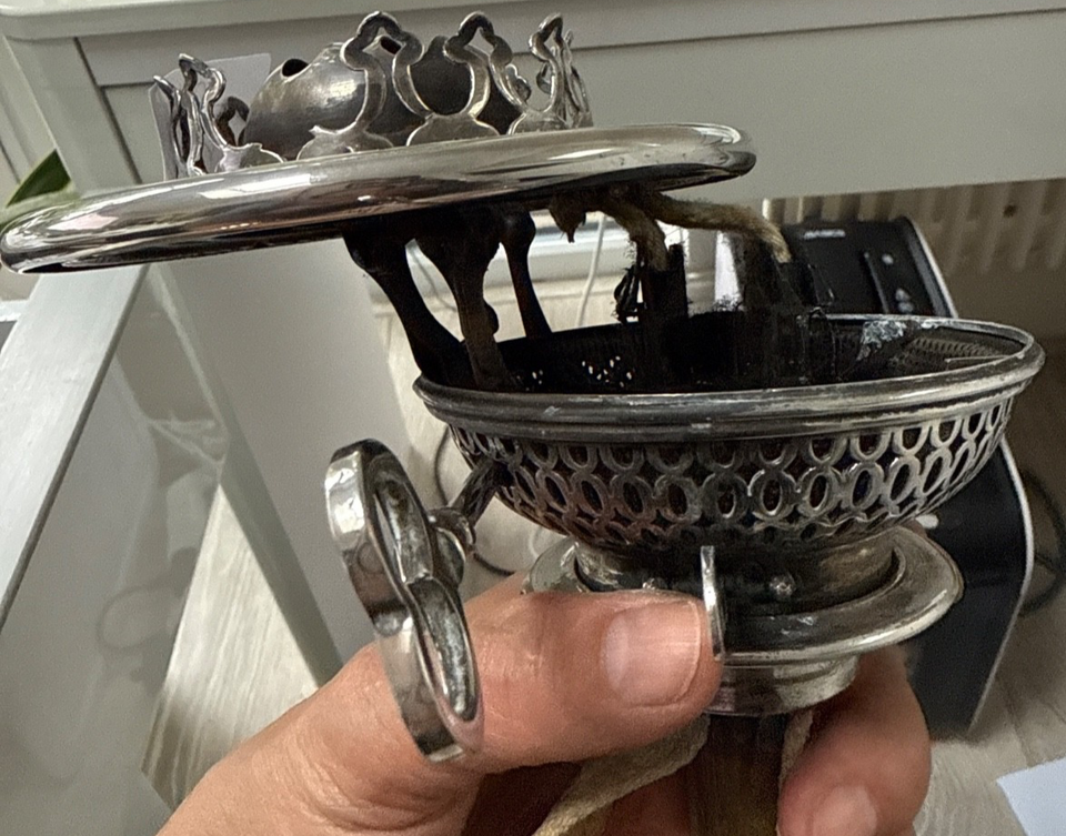 Wright & Butler nickel over brass silver plate side riser oil lamp ...