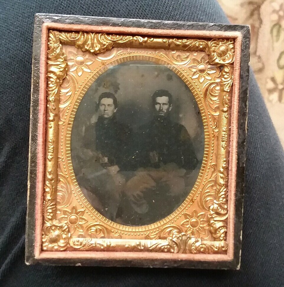 Daguerrotype Photograph Vintage Gunslinger Soldiers Two Men Guns in ...