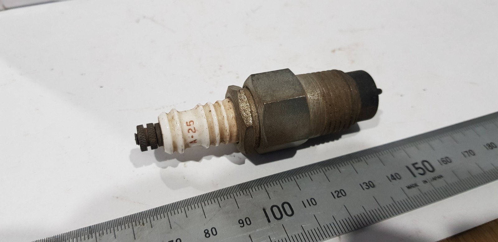 VETERAN / VINTAGE/ CLASSIC CHAMPION A-25 SPARK PLUG | eBay Australia
