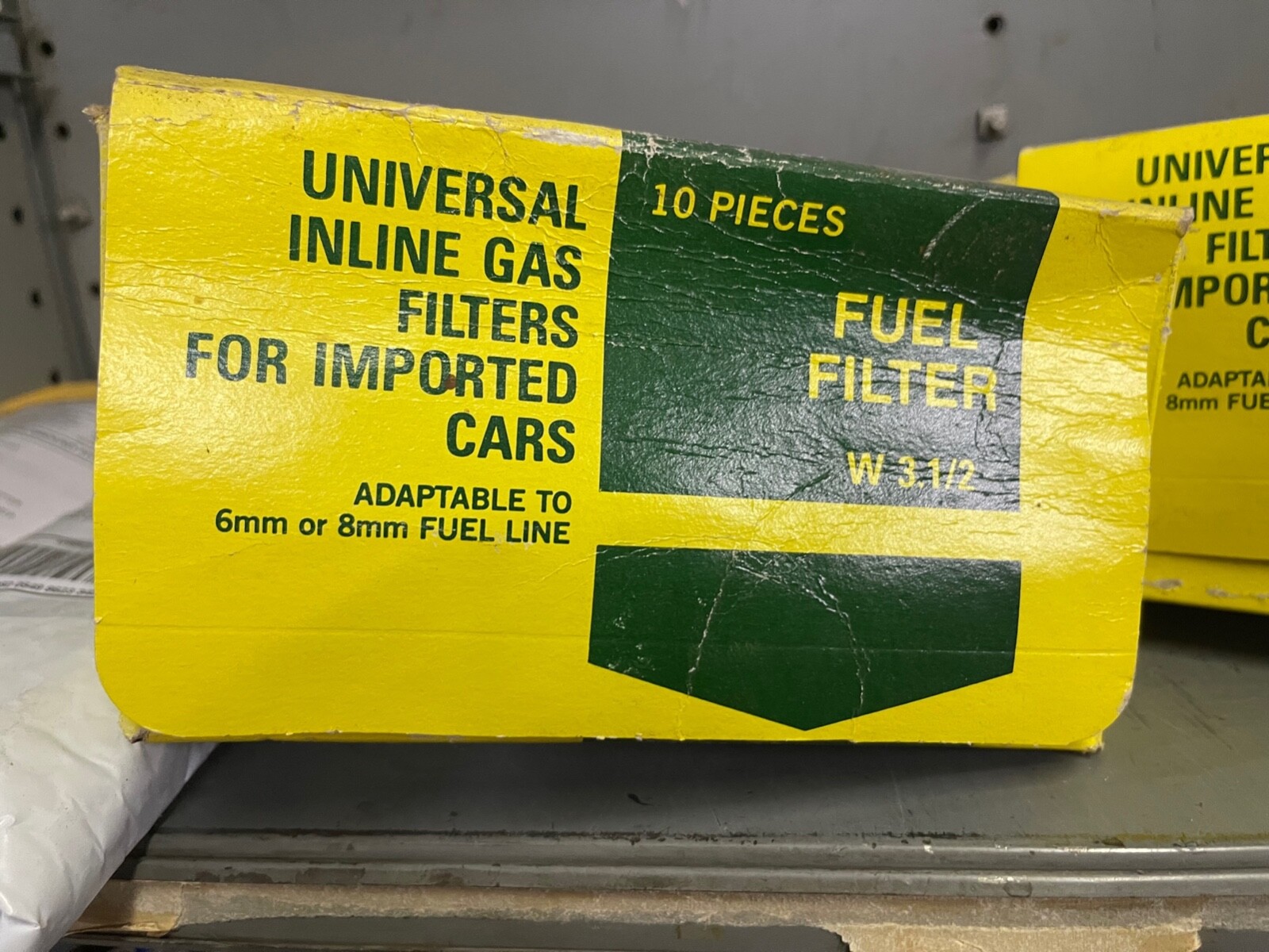 WIX 33011 - Fuel filter cross reference