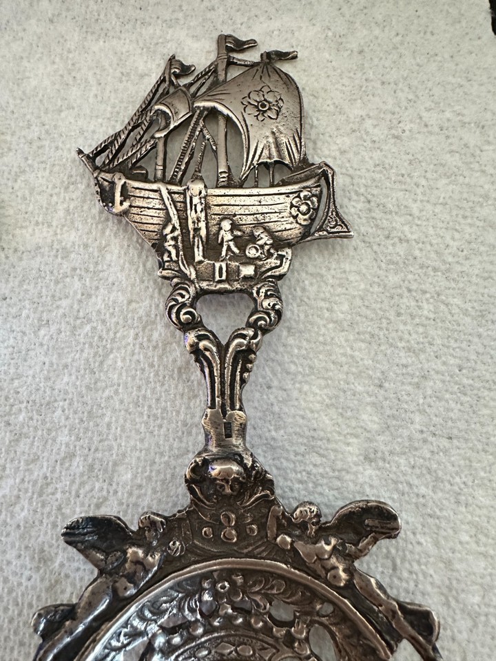 PAIR OF DUTCH ANTIQUE STERLING SILVER SPOONS WITH FIGURAL SAILING SHIPS ...