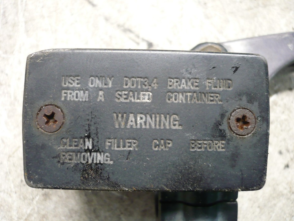 KAWASAKI 81-82 1981 KZ1000 CSR 1000 FRONT BRAKE MASTER CYLINDER OEM ...