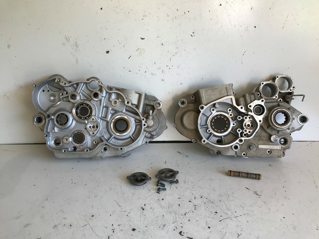 KTM520MXC Engine Case Left Side KTM 525 SX 400 250 Cases Crankcase ...