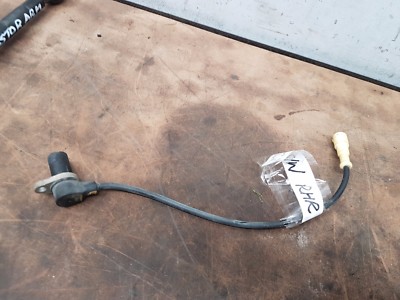 HOLDEN VZ COMMODORE WAGON RIGHT HAND REAR ABS SENSOR | eBay Australia