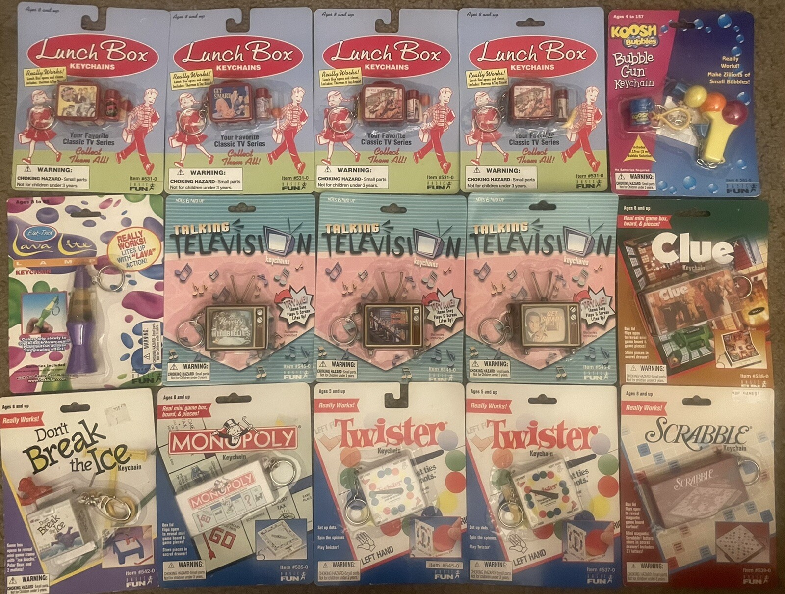 RARE VINTAGE LOT OF 15 NEW MISB BASIC FUN KEYCHAINS LAVA LAMP LUNCH BOX ...