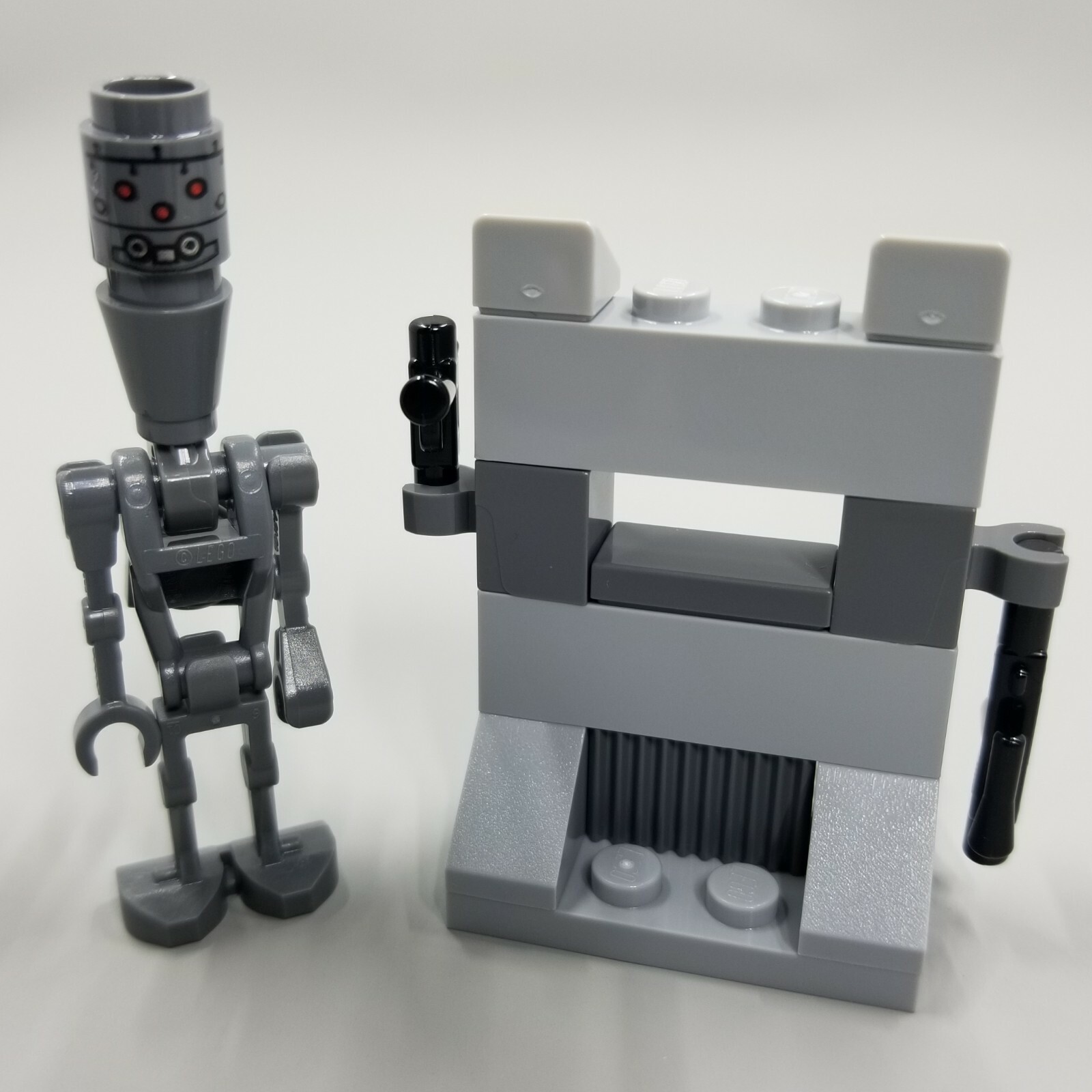 Lego Star Wars - IG-11 Minifigure Imperial Weapon Rack 75307 New sw1115 ...