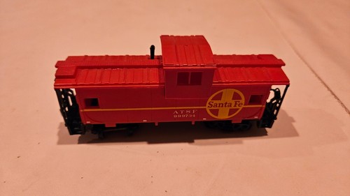 Walthers Trainline HO Scale – Santa Fe ATSF 999734 Model Train, Caboose ...