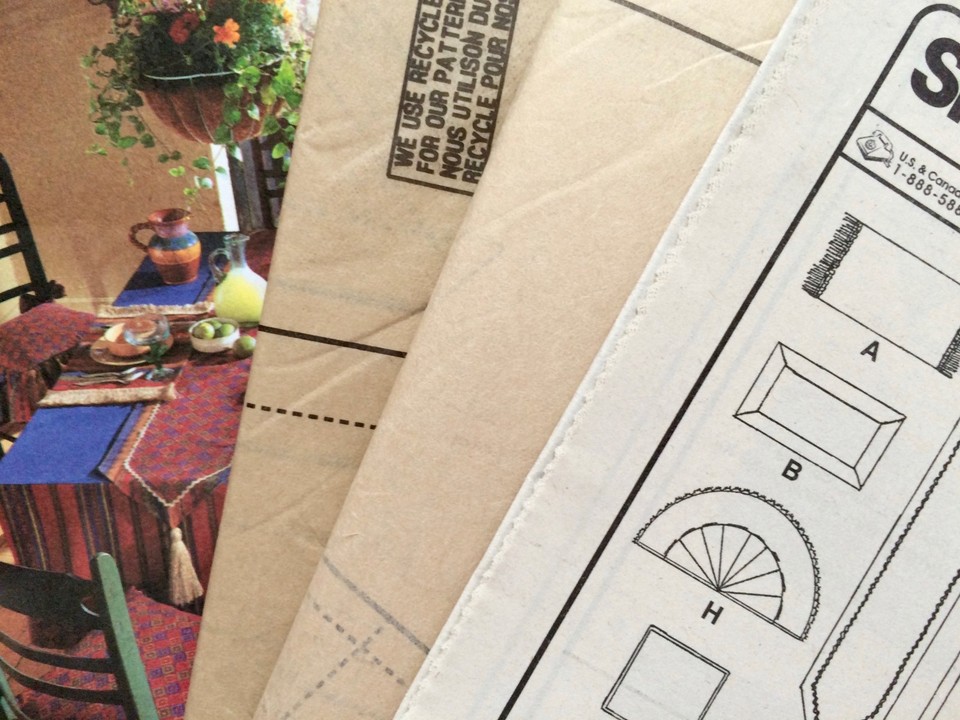 Simplicity Sewing Pattern HOME Tablecloths Table Runners Place Mats ...