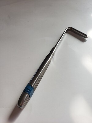 W. Lorenz Hargis Piriform Rim Retractor Convex Blade Maxillofacial ...
